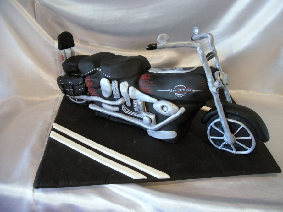 Harley Hertitage Softtail Motorcycle - CakeCentral.com