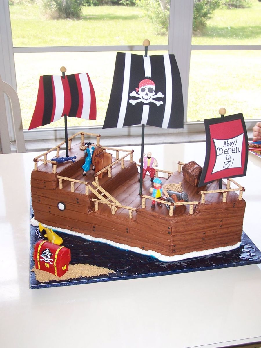 Pirate Ship Birthday Cake - CakeCentral.com