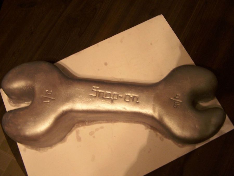 Snap On Wrench - CakeCentral.com