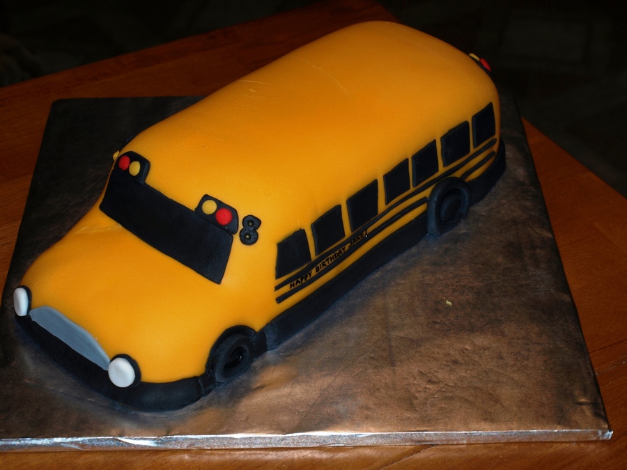 School Bus Cake - CakeCentral.com