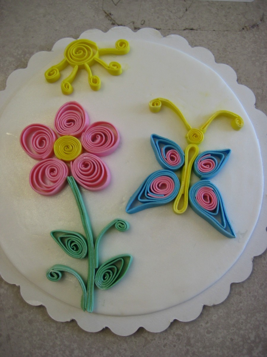Quilling Sample - CakeCentral.com