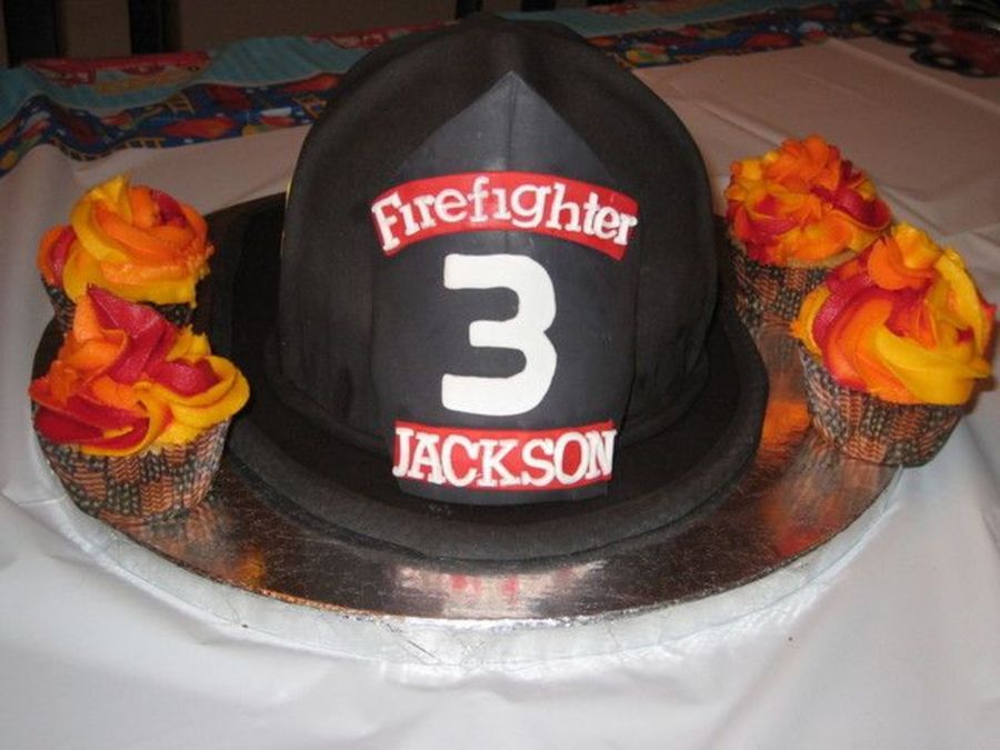 Fire Helmet - CakeCentral.com