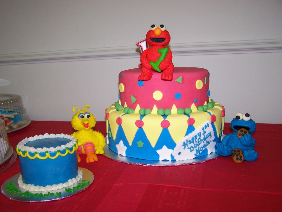 Primary Color 1St Birthday - CakeCentral.com