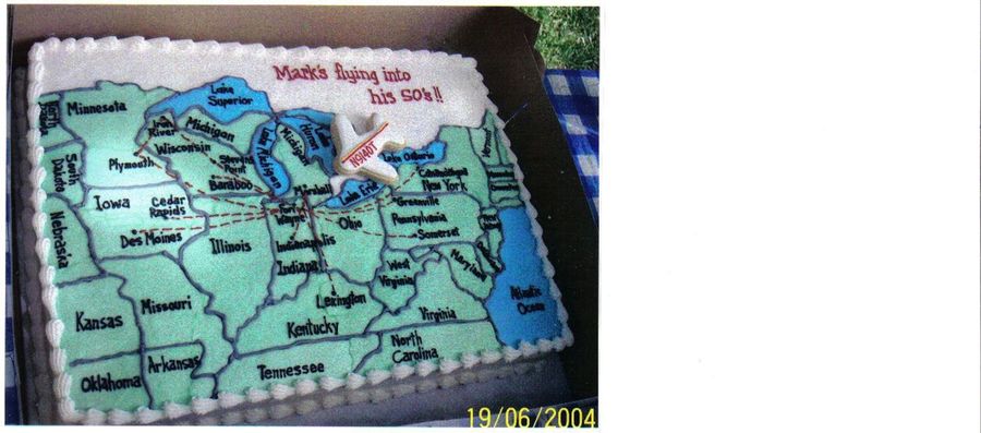 Map_And_Plane_Cake.jpg - CakeCentral.com