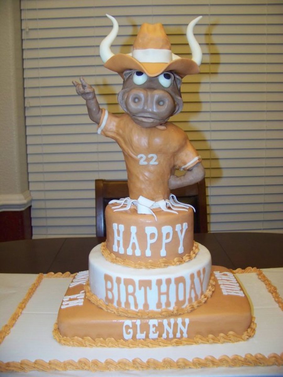 Texas Longhorn Bevo Cake - CakeCentral.com