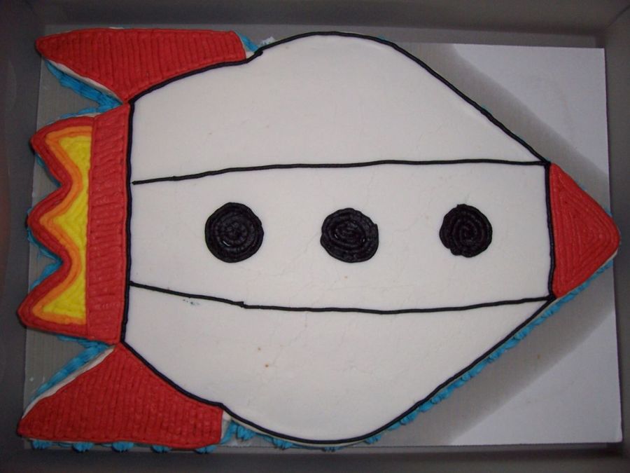 Spaceship - CakeCentral.com