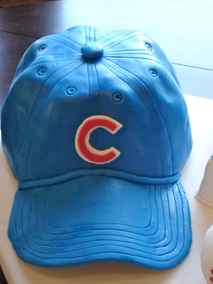 Cubs Baseball Cake - CakeCentral.com