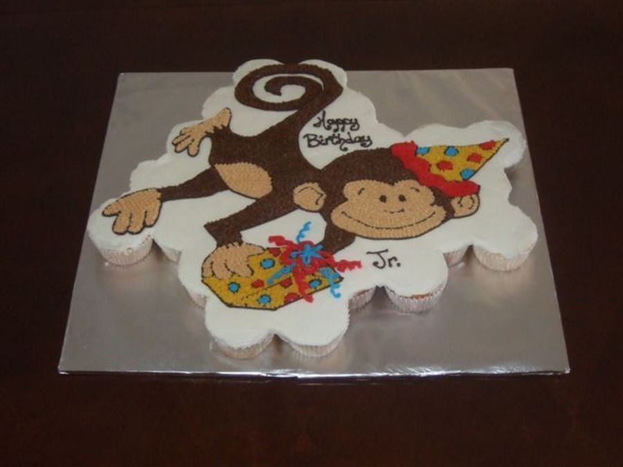 Monkey Cupcake Cake - CakeCentral.com