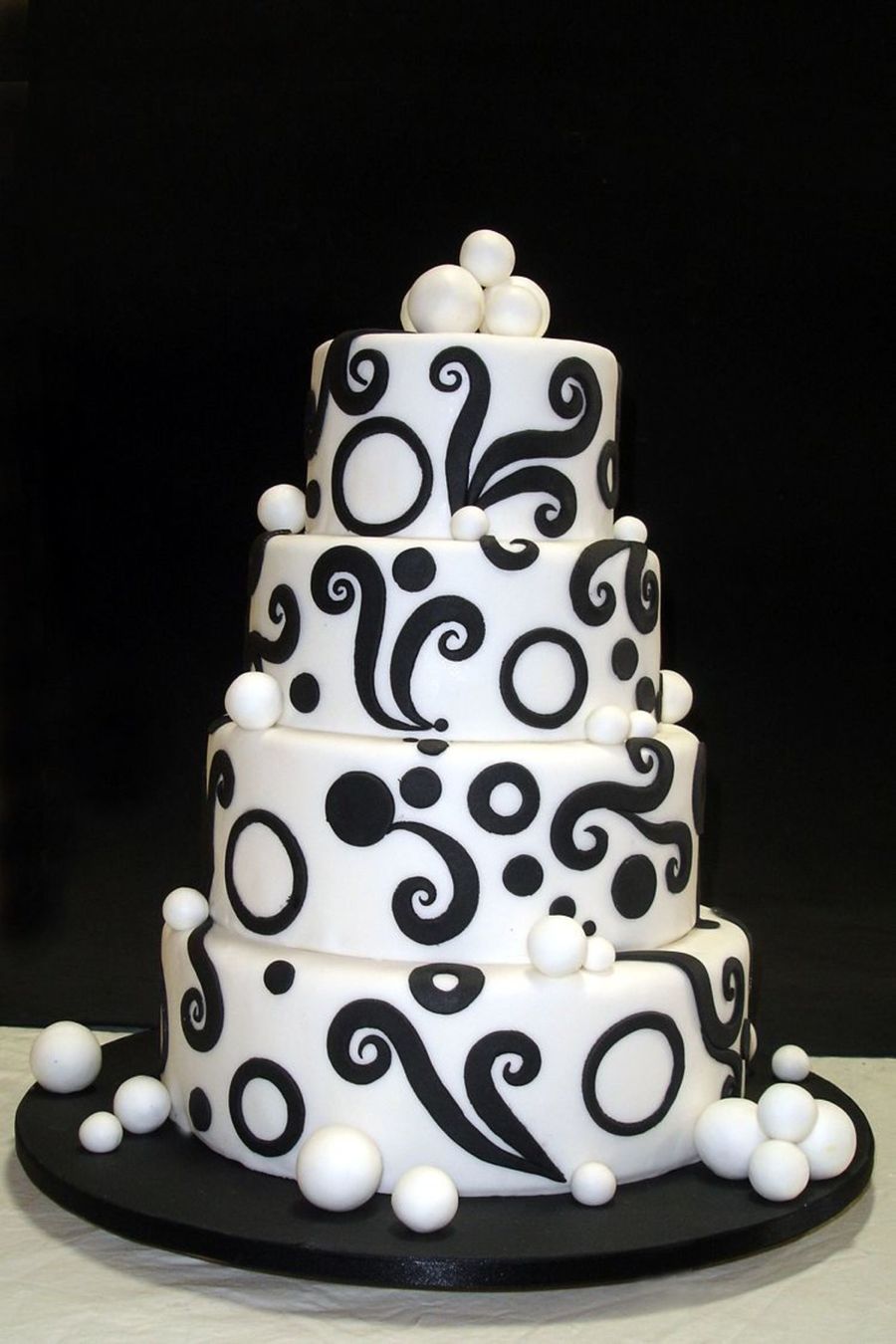 Dsc08061A.jpg - CakeCentral.com