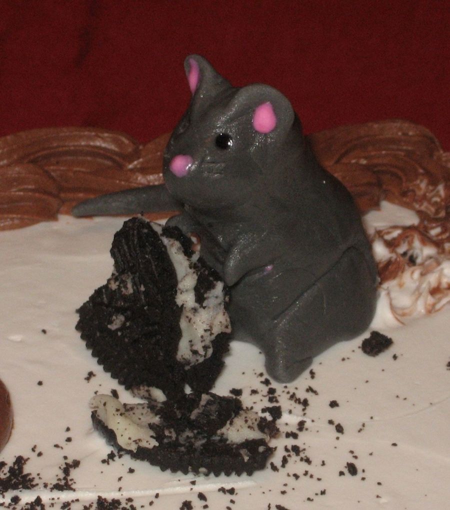 Fondant Mouse - CakeCentral.com