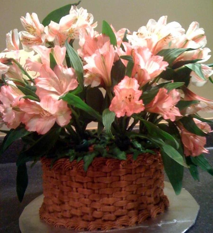 Betty's Flower Basket - CakeCentral.com