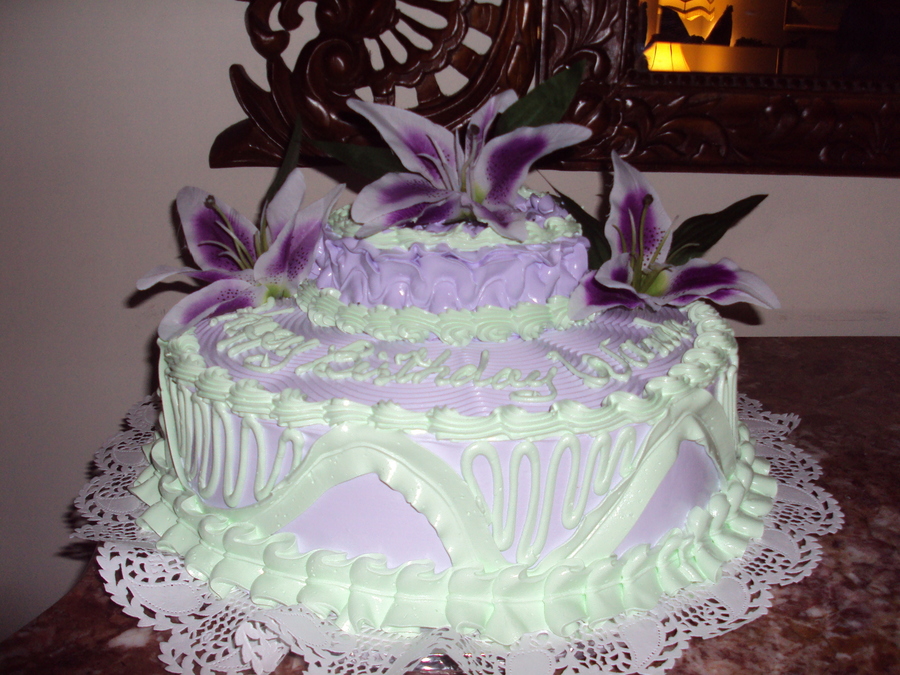 Lila Cake - CakeCentral.com