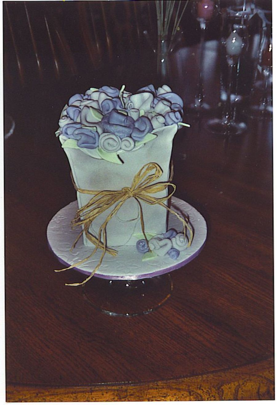 Flower Vase Cake - CakeCentral.com