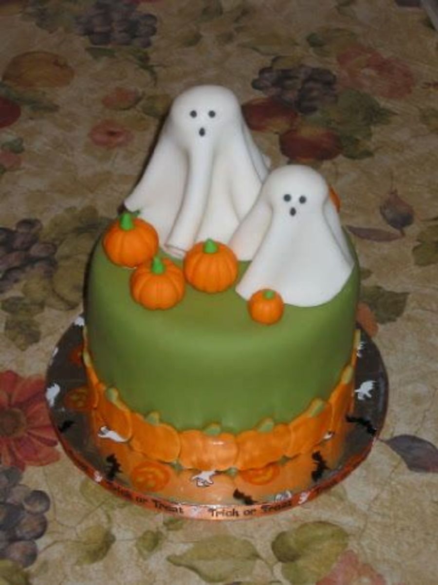 Ghost Cake - CakeCentral.com