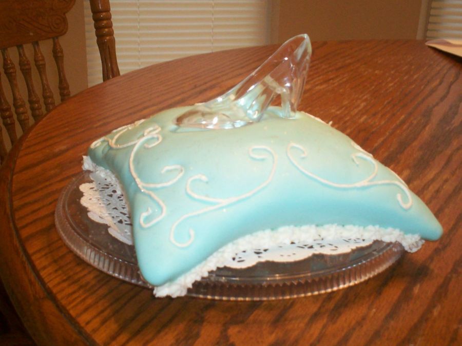 First Pillow And Mmf Cake - CakeCentral.com