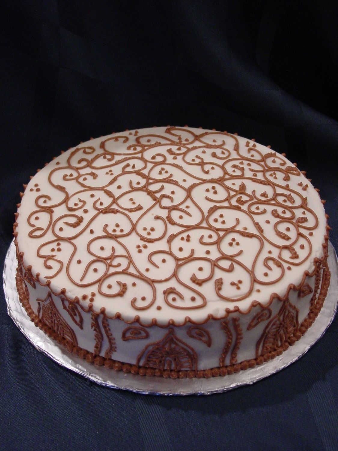 Henna / Mehendi Practice Cake - CakeCentral.com