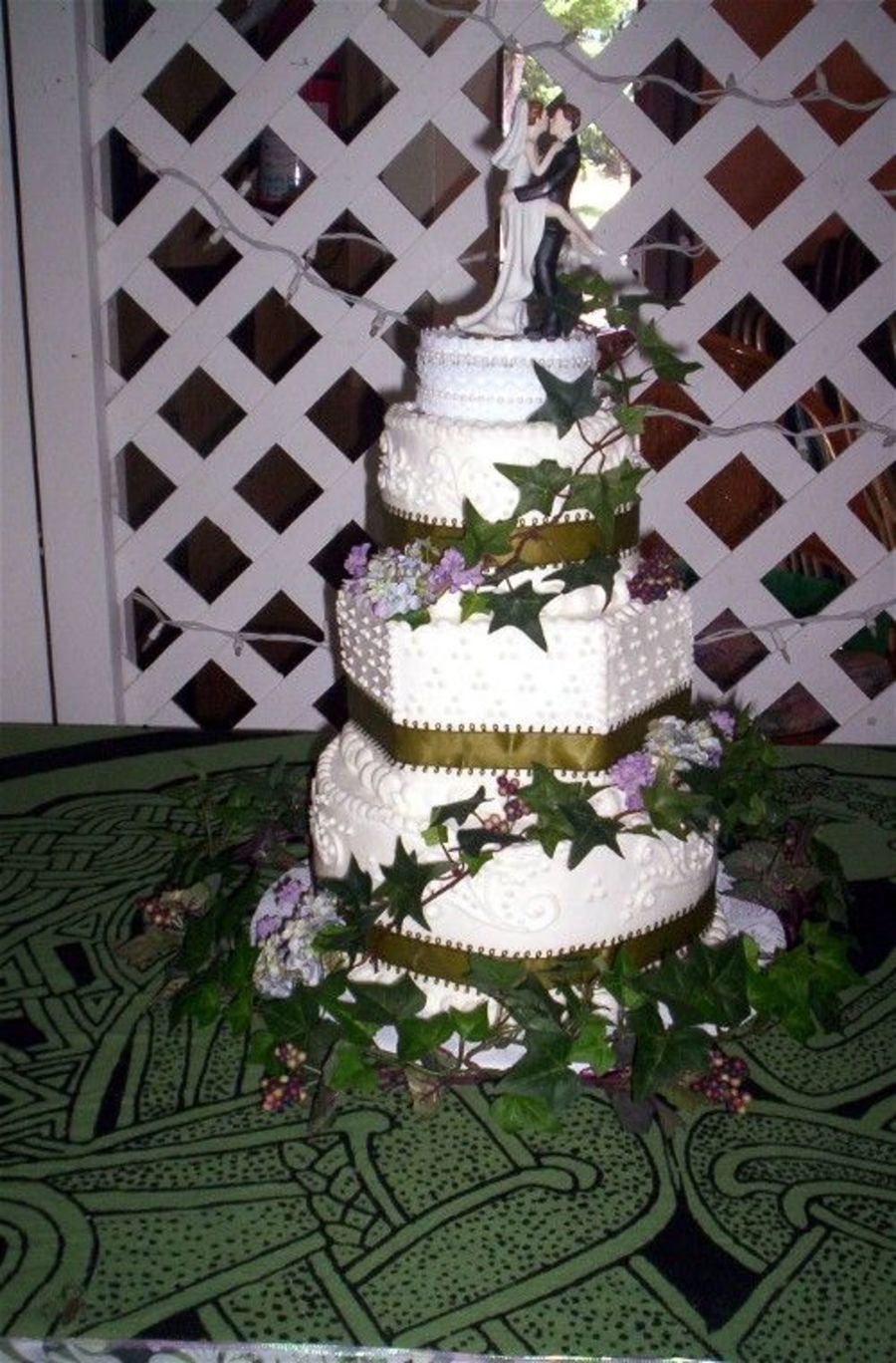 3 Tiered W/hexagon Middle Tier - CakeCentral.com