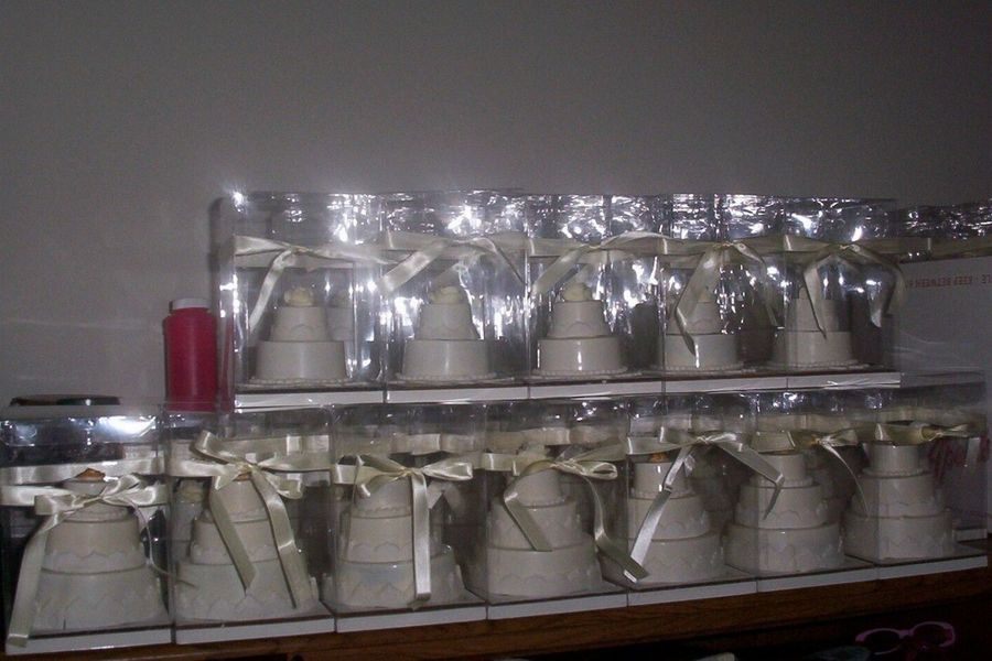 Tons Of Mini Cakes - CakeCentral.com