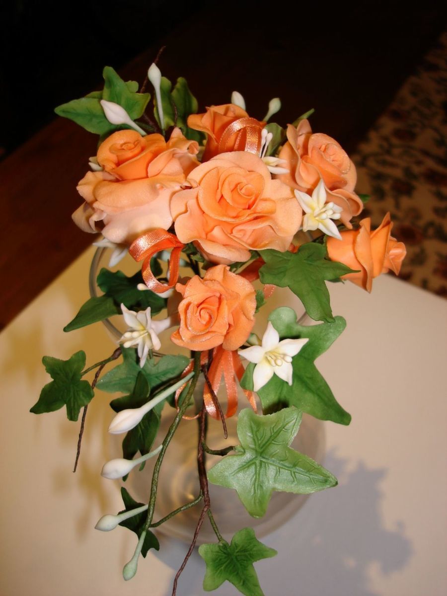 Wedding Cake Spray - Beginner - CakeCentral.com