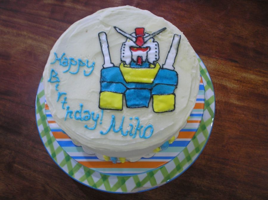 Gundam Cake For An 11 Yr Old Boy - CakeCentral.com