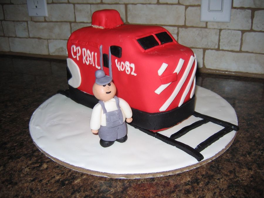 Cp Rail Train - CakeCentral.com