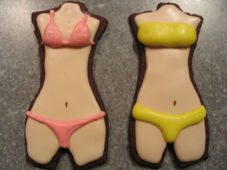 Bikini Babes - CakeCentral.com