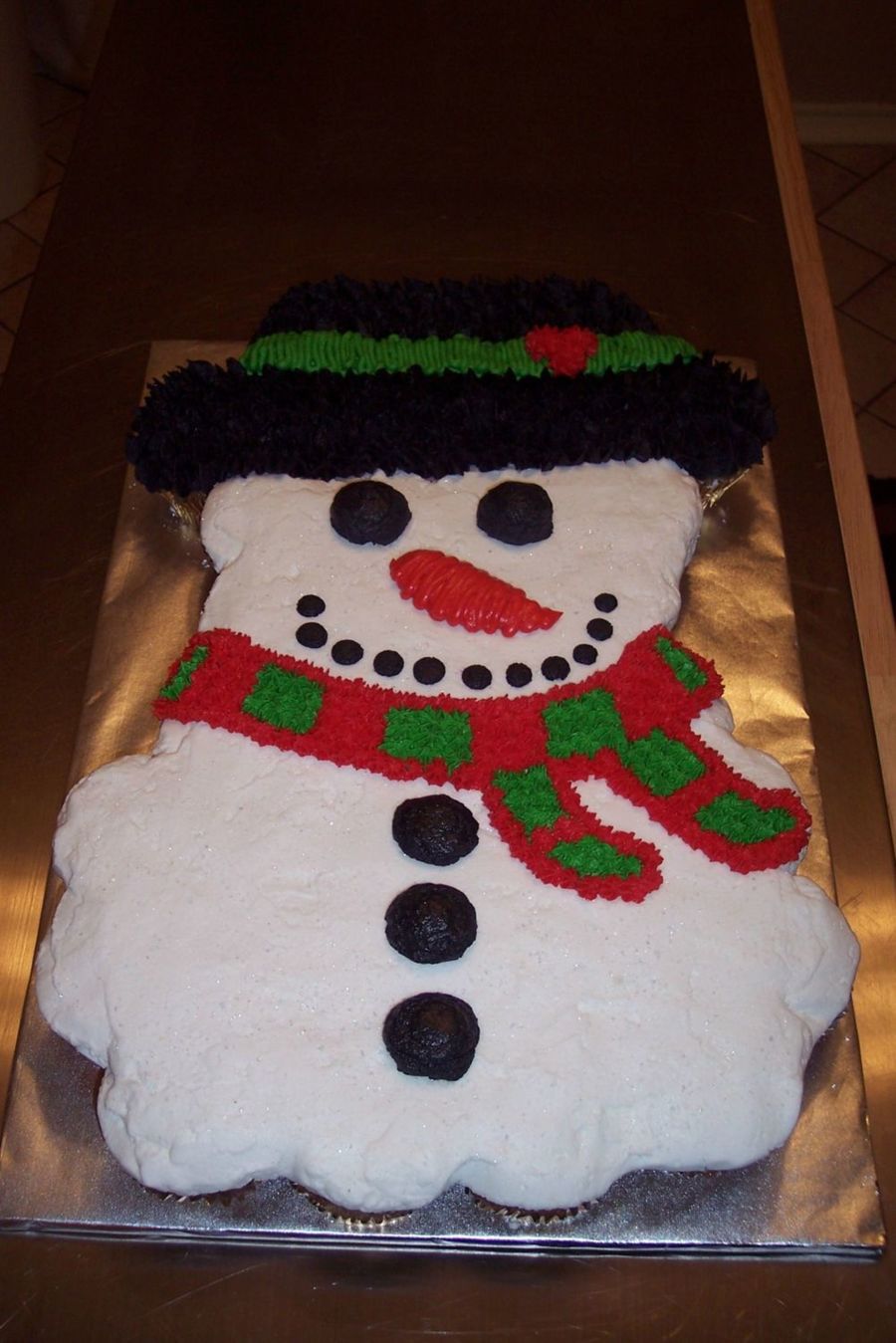 Snowman Cupcake Cake - CakeCentral.com