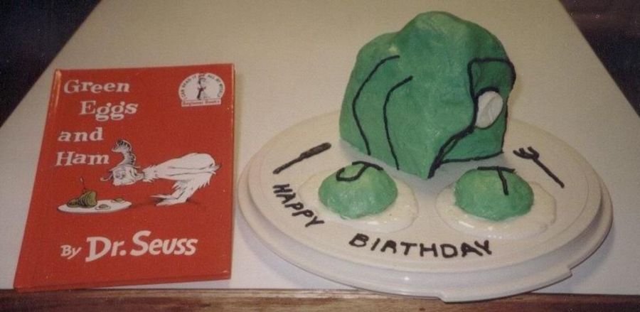 Green Eggs & Ham Cake - CakeCentral.com