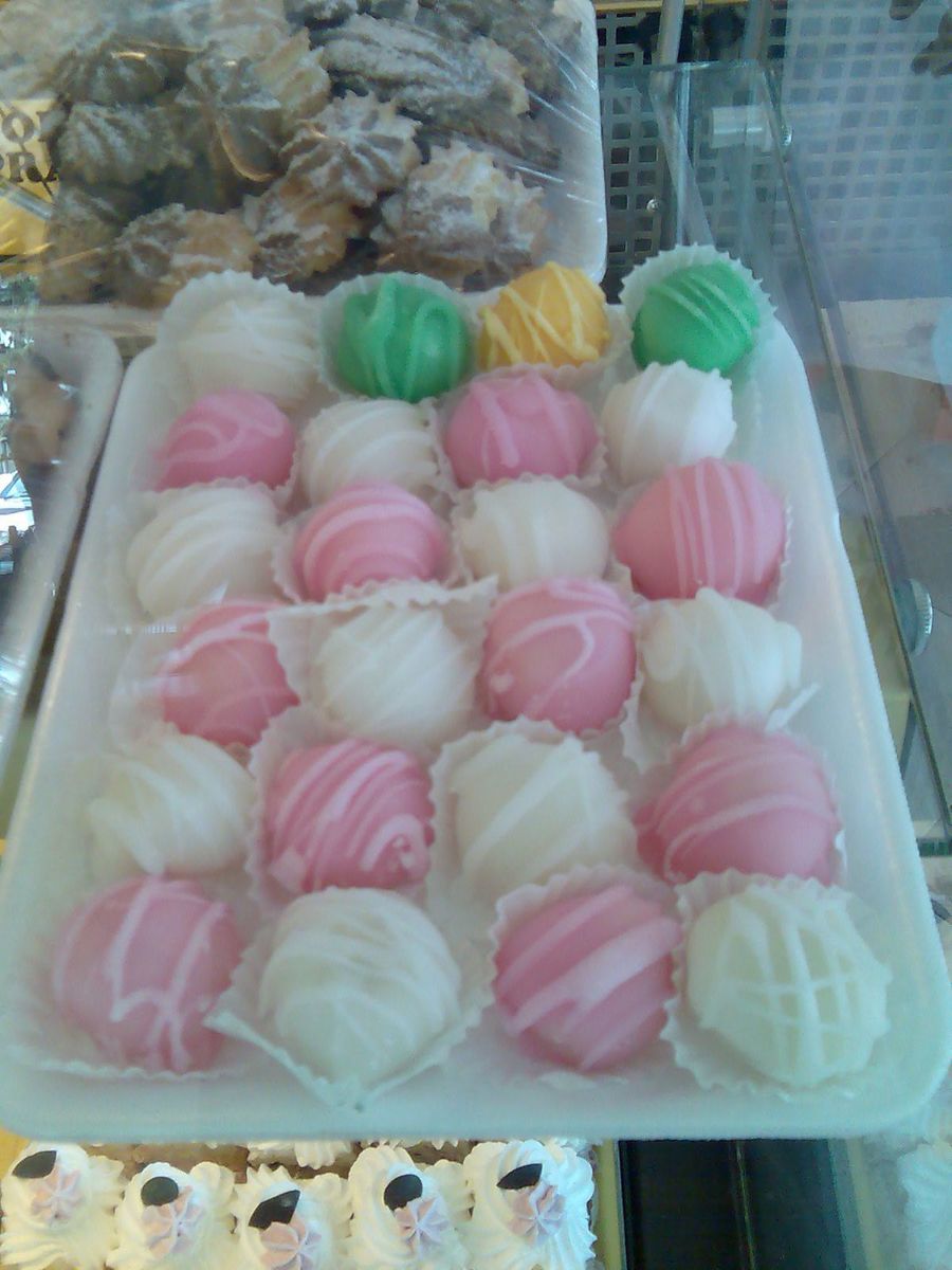 -Bomboane_Fondante-.jpg - CakeCentral.com