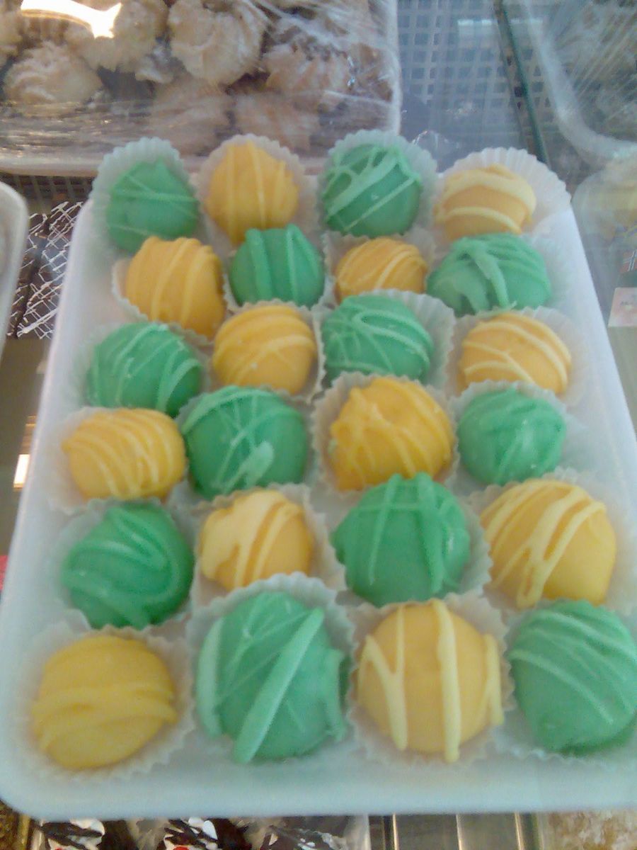 -Bomboane_Fondante-.jpg - CakeCentral.com