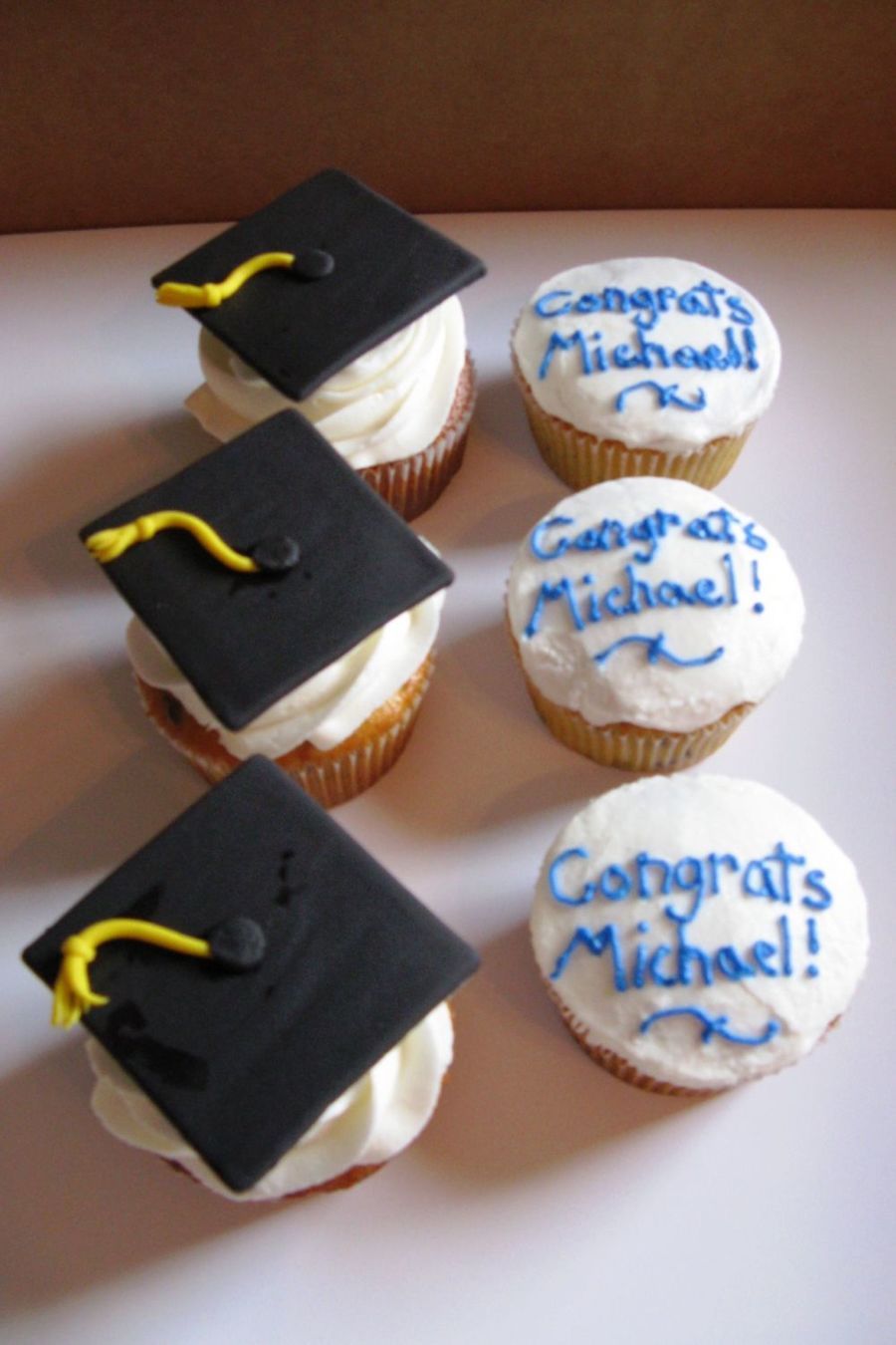Graduation Cupcakes - CakeCentral.com