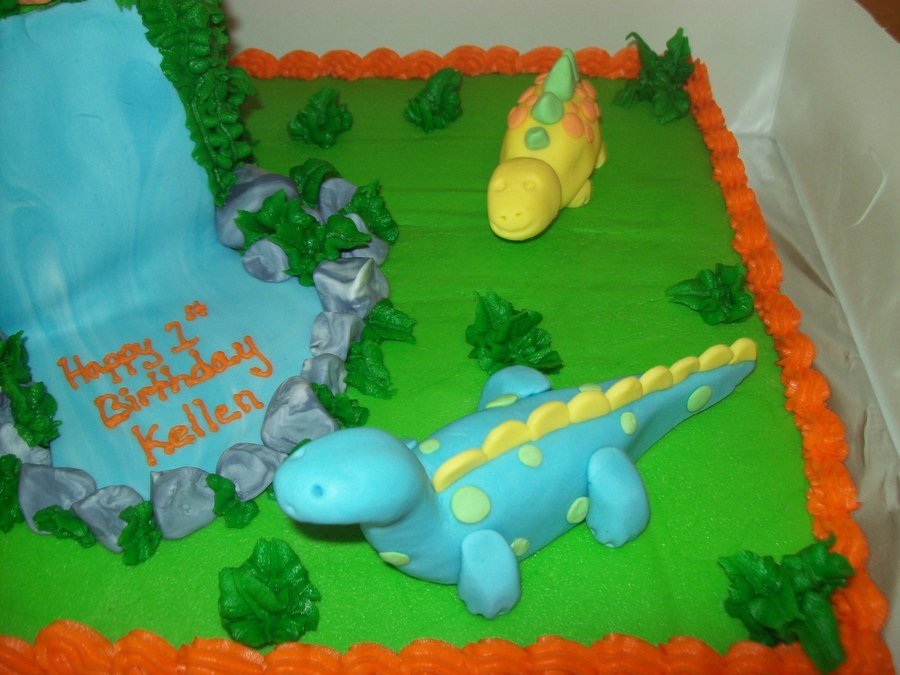 Baby Dinosaurs - CakeCentral.com