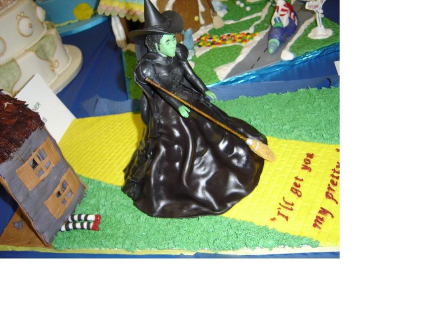 Wicked Witch Cake - CakeCentral.com