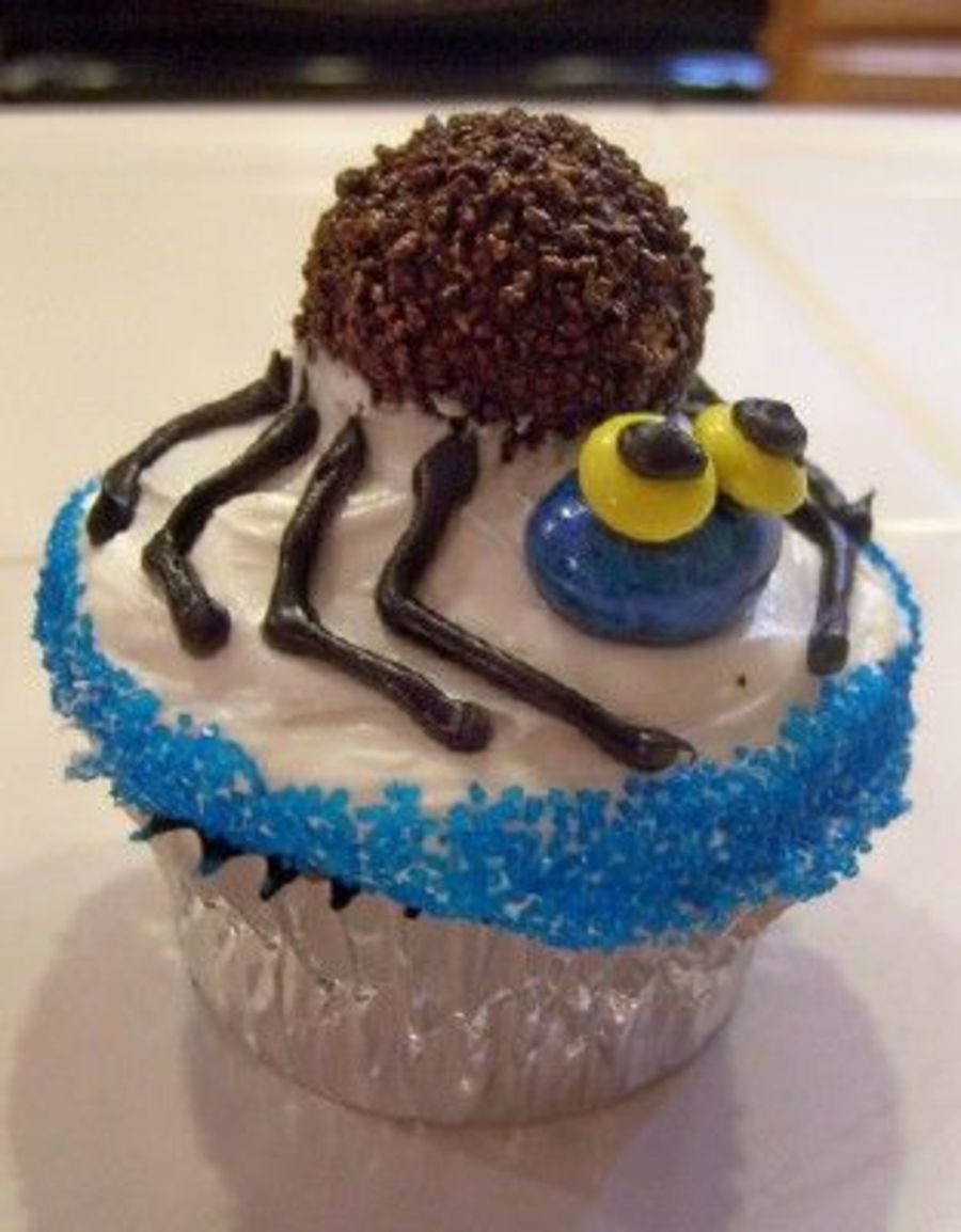 Spider Cupcake - CakeCentral.com
