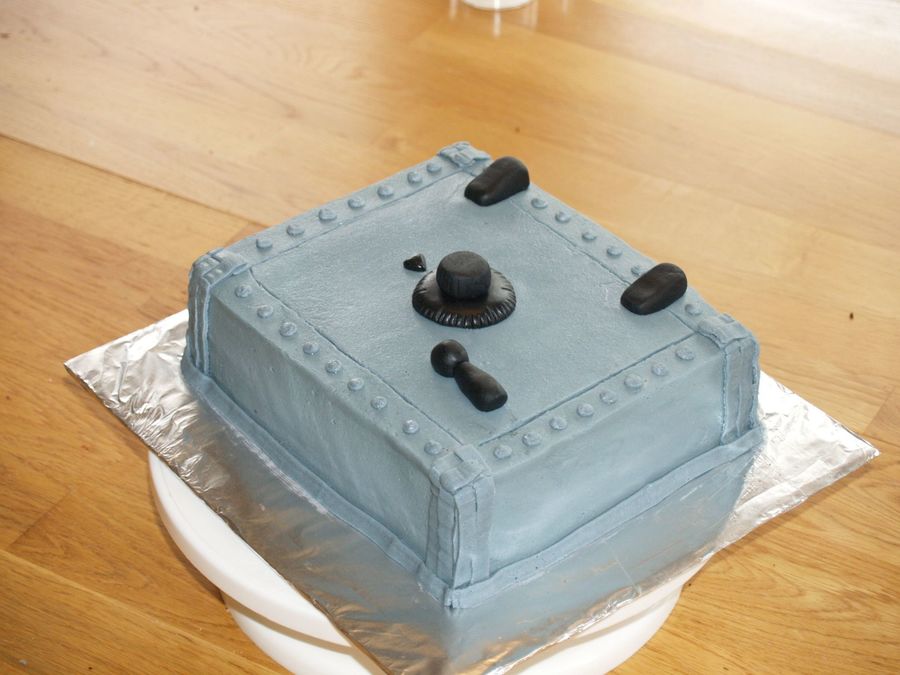 Bank Vault Cake - CakeCentral.com