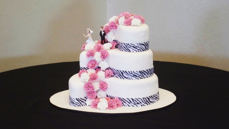 Paisley Shaped Wedding Cake - CakeCentral.com