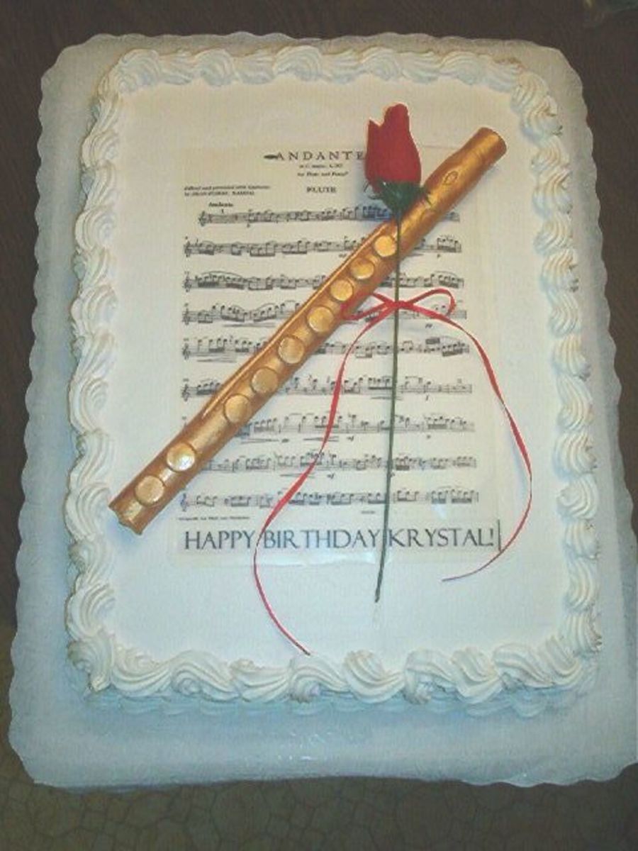 Flute And Music Sheet - CakeCentral.com