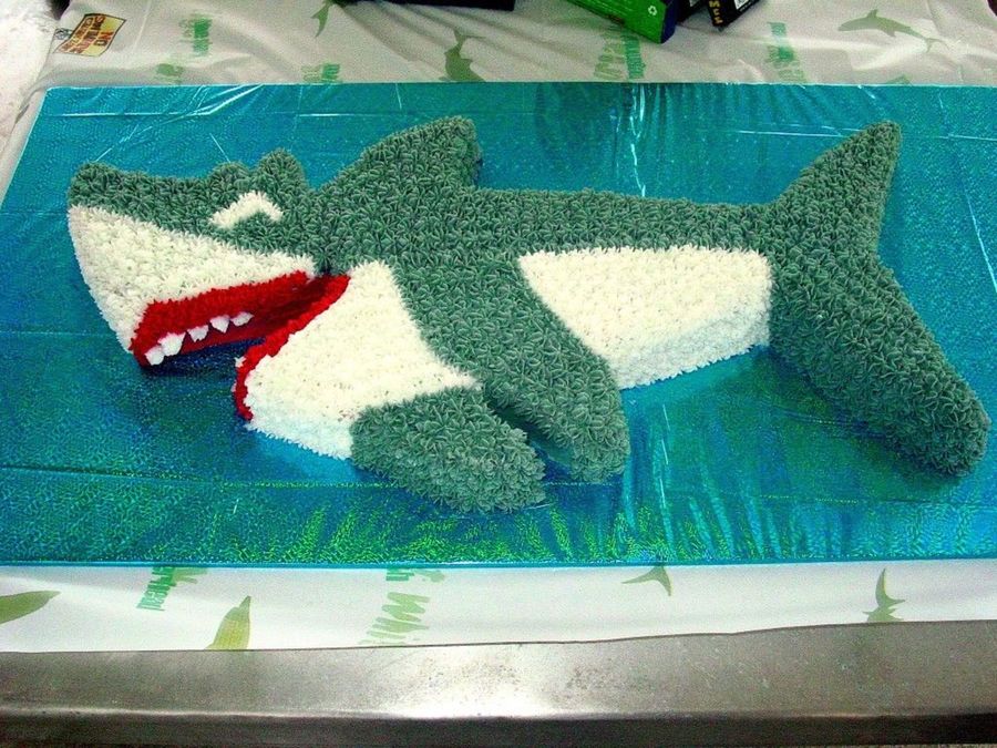 Shark Cake - CakeCentral.com