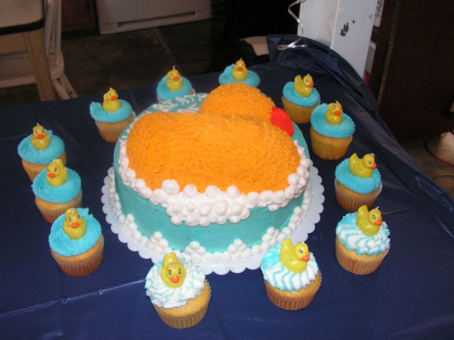 Rubber Ducky Cake - CakeCentral.com