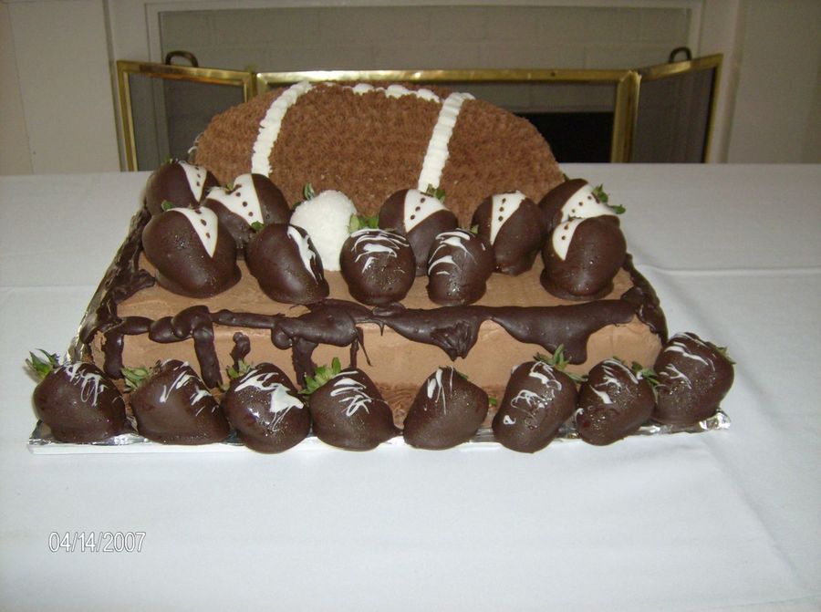 Football Grooms Cake - CakeCentral.com