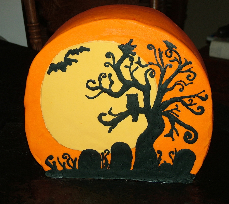 Spooky Tree - CakeCentral.com