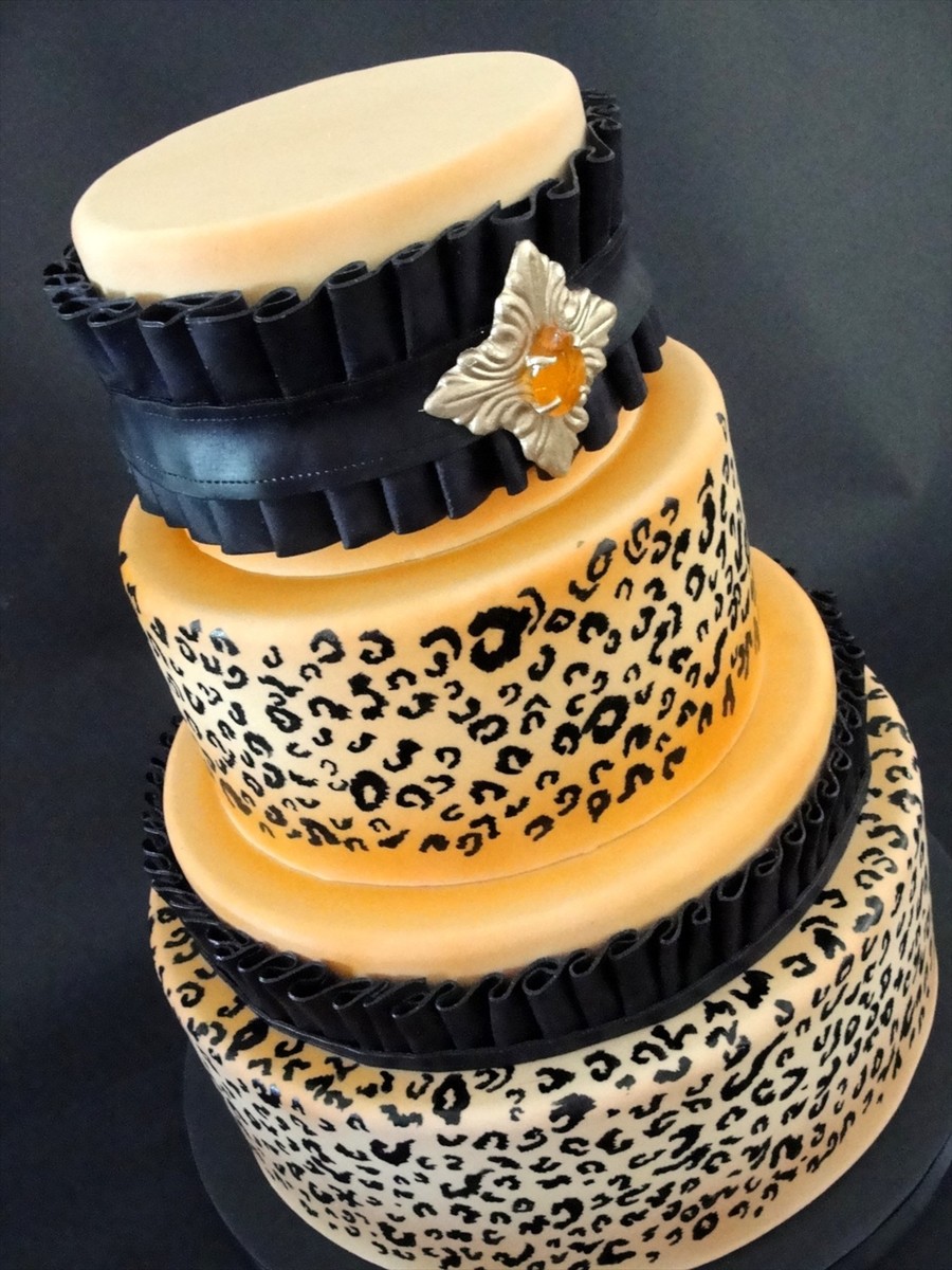 Leopard Print - CakeCentral.com
