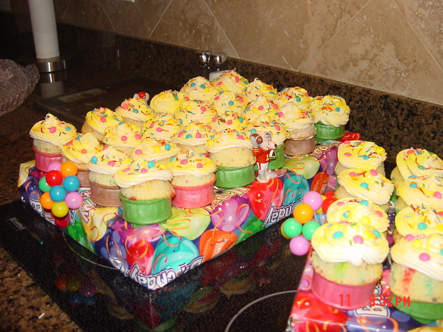 Ice Cream Cone Cup Cakes - CakeCentral.com