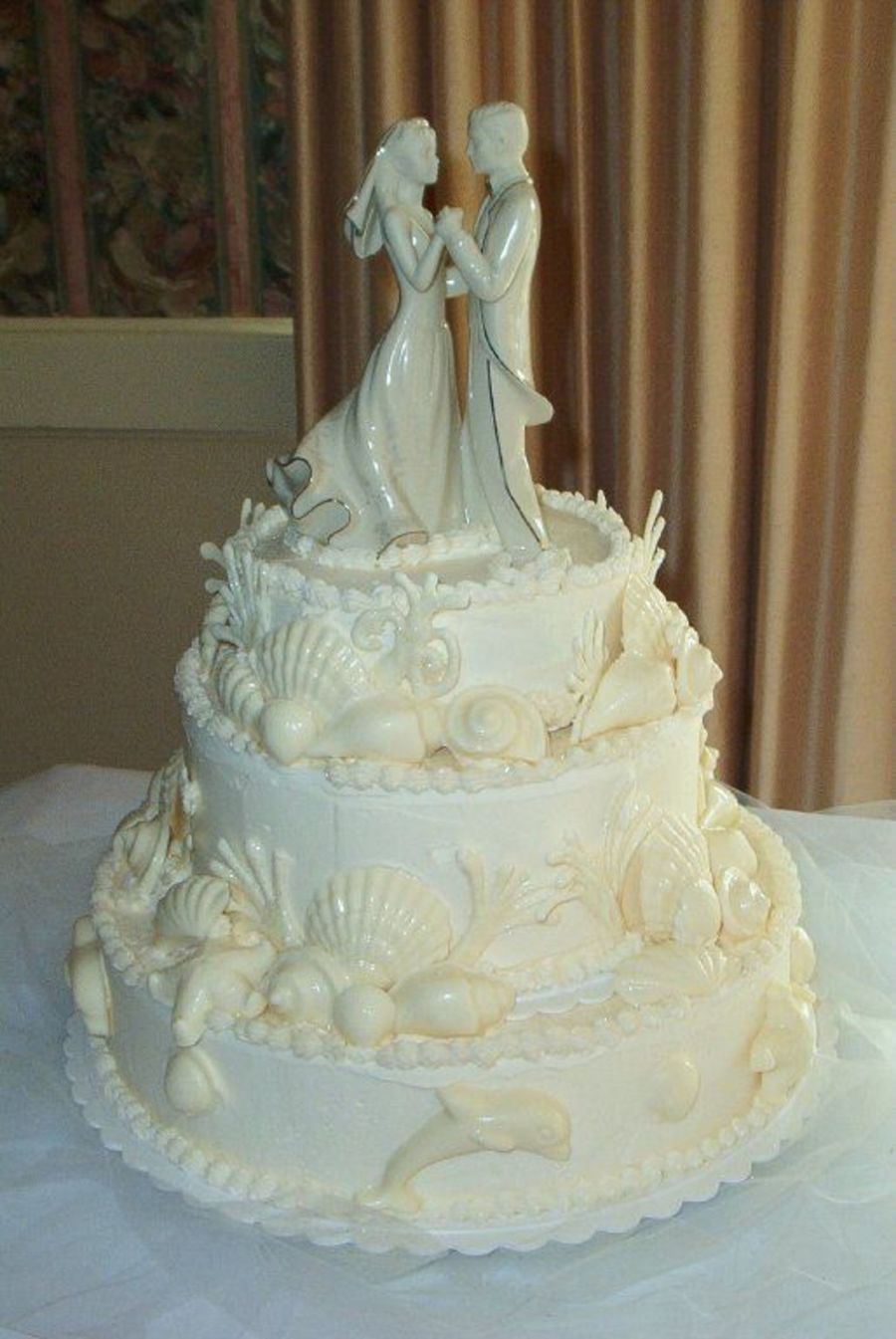 Wedding Cake With Chocolate Seashells - CakeCentral.com