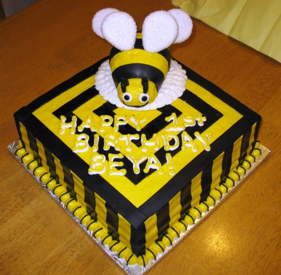 Bee Cake - CakeCentral.com
