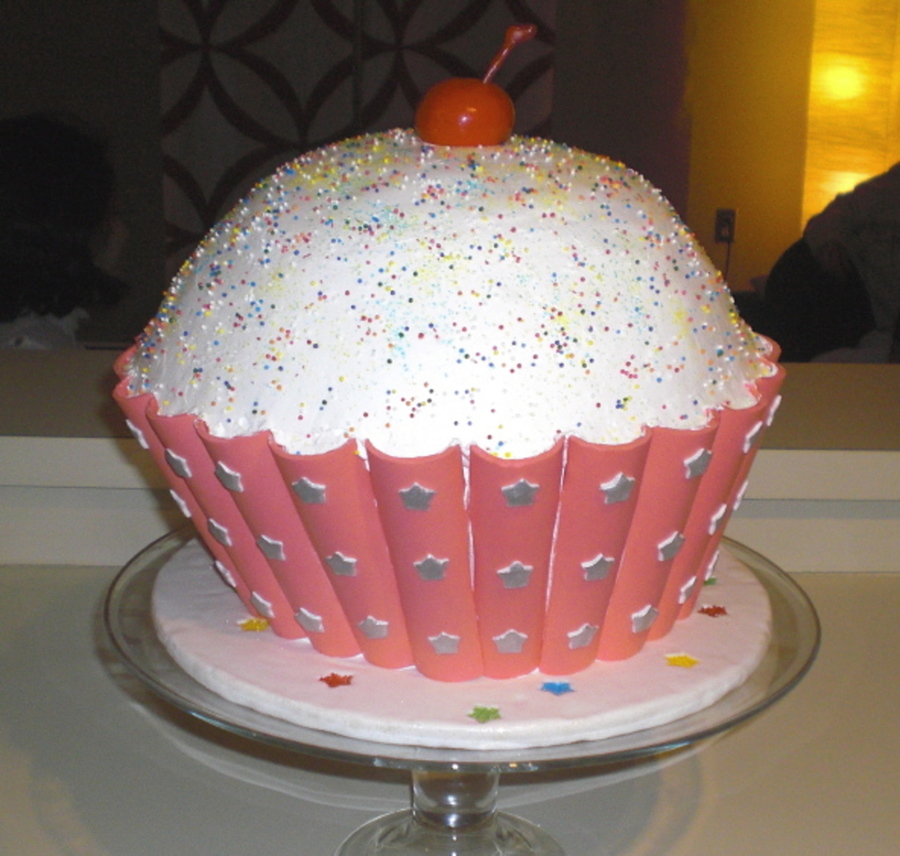 Huge Birthday Cupcake - CakeCentral.com