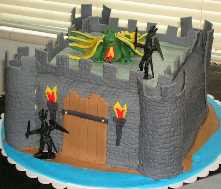 Castle Fortress Cake - CakeCentral.com