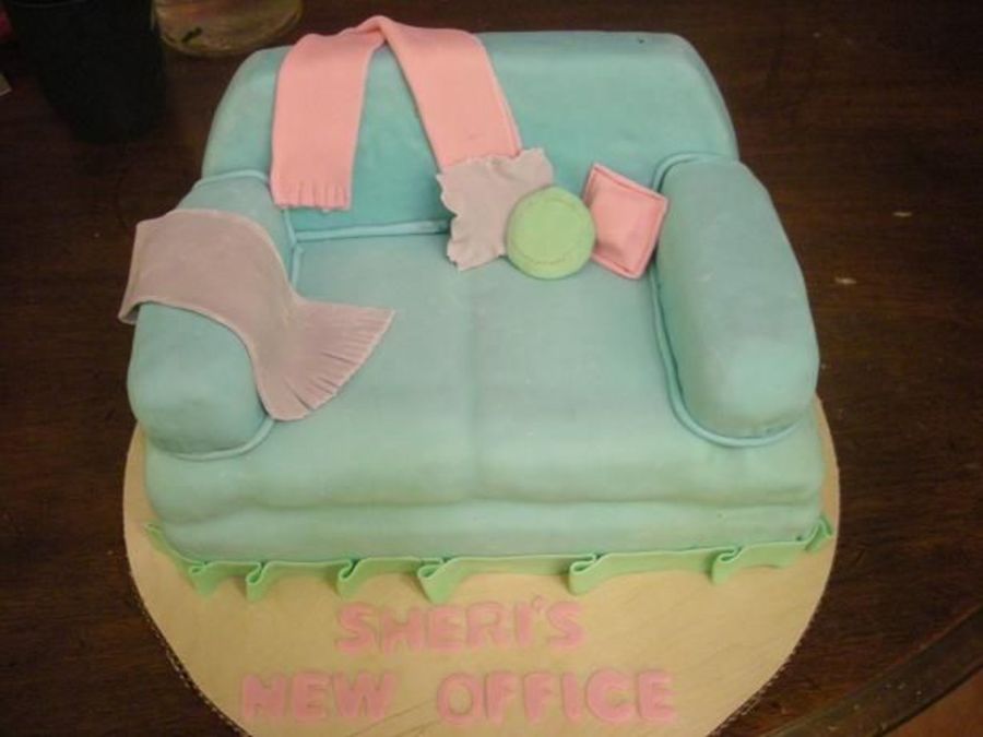 Retirement Couch - CakeCentral.com