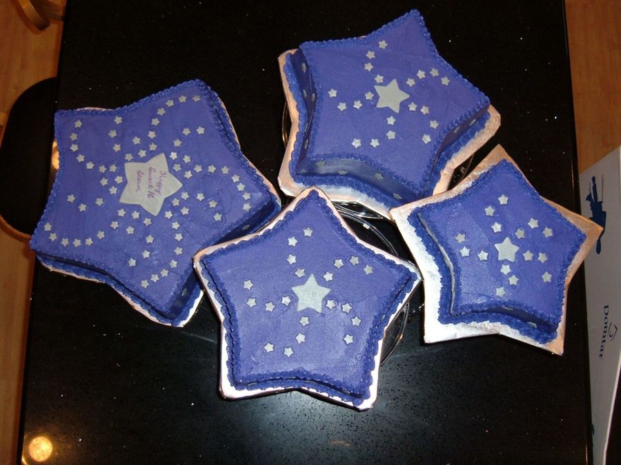 Star Cakes - CakeCentral.com