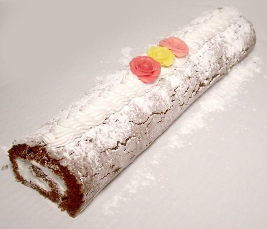 Swiss Cake Roll Cake - CakeCentral.com